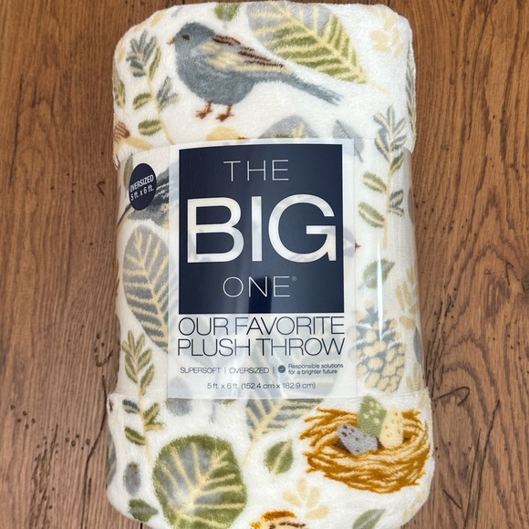 The Big One | Bedding | The Big One Plush Throw Bird And Leaf Design ...